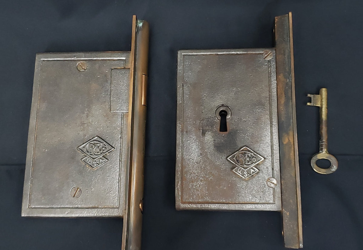 Russwin Pocket Door Lock Set w/ Key & Bronze Front 5 1/2" x 3 3/4" GS0 ...