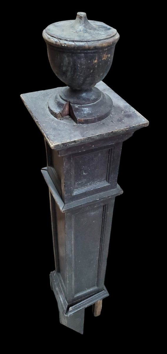 Single Newel Post GAM0311 – Governor's Architectural Salvage