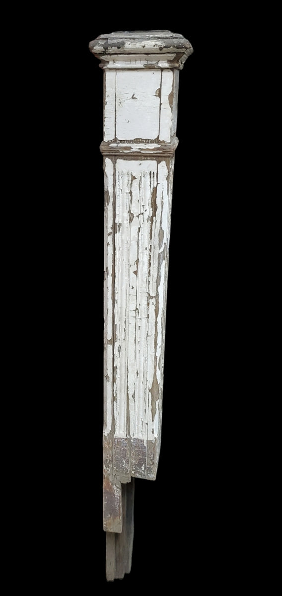 Single Newel Post GAM0293 – Governor's Architectural Salvage