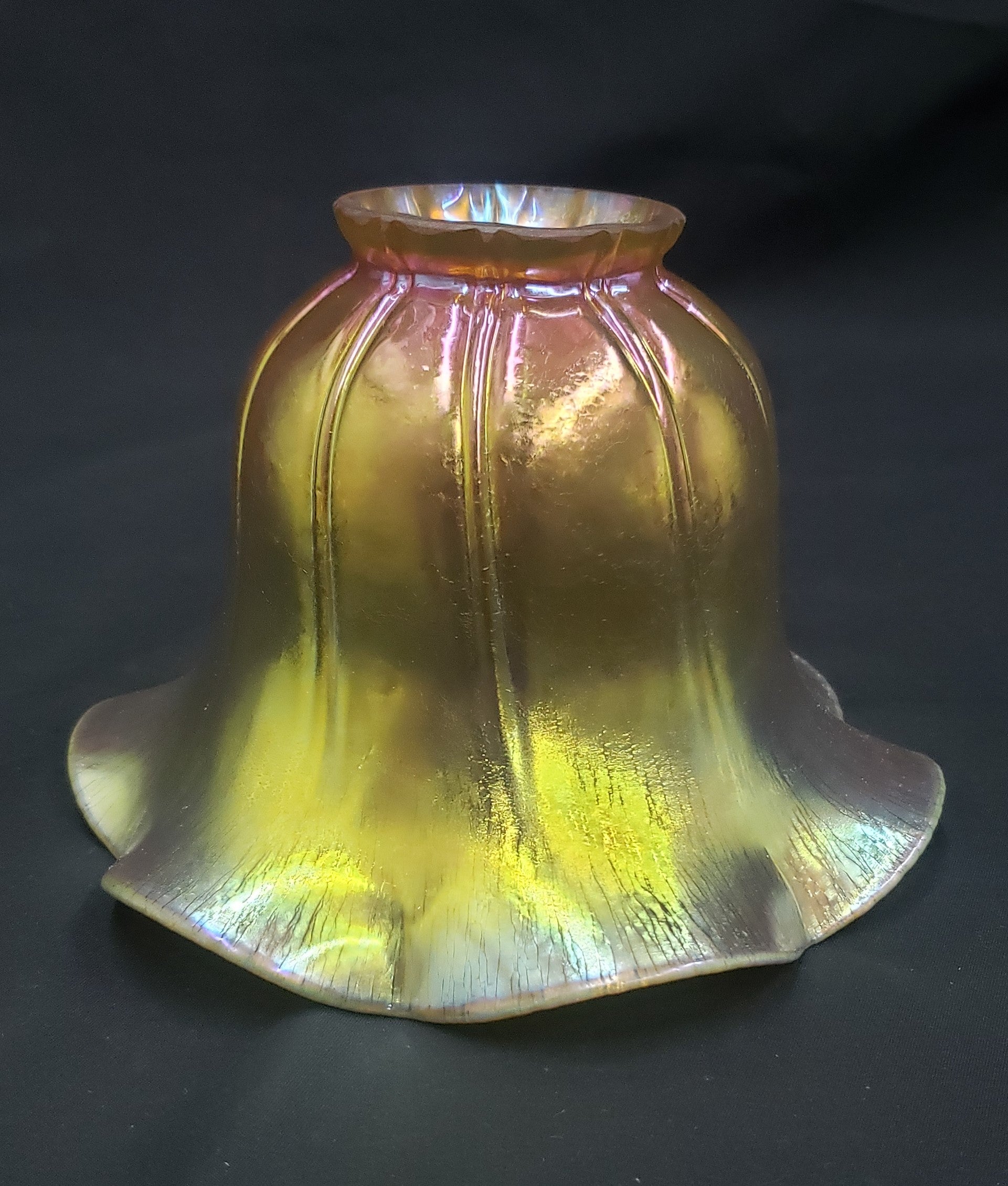 Lundberg Studios 767G Gold Iridescent Ruffled Glass Lamp Shade #GA9046 ...